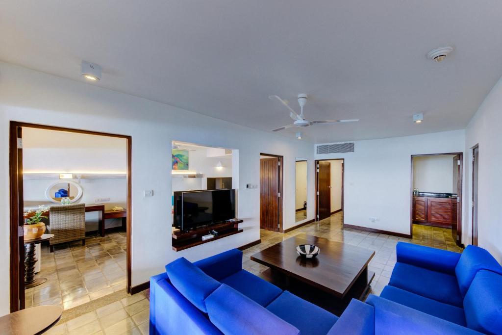 Hikka Tranz by Cinnamon - Luxury Hotel in Hikkaduwa, Sri Lanka